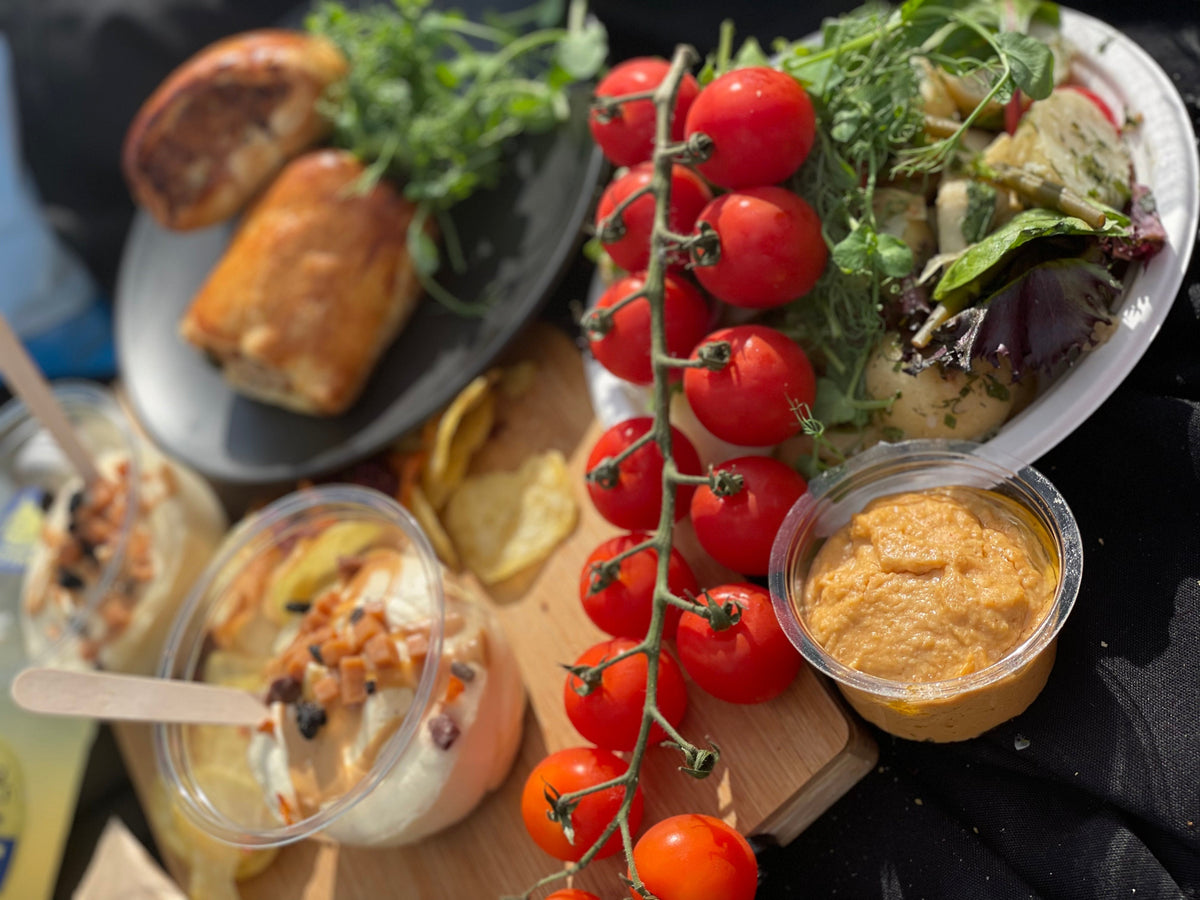 The Overture Picnic for Two £69.95 – Wey Dining